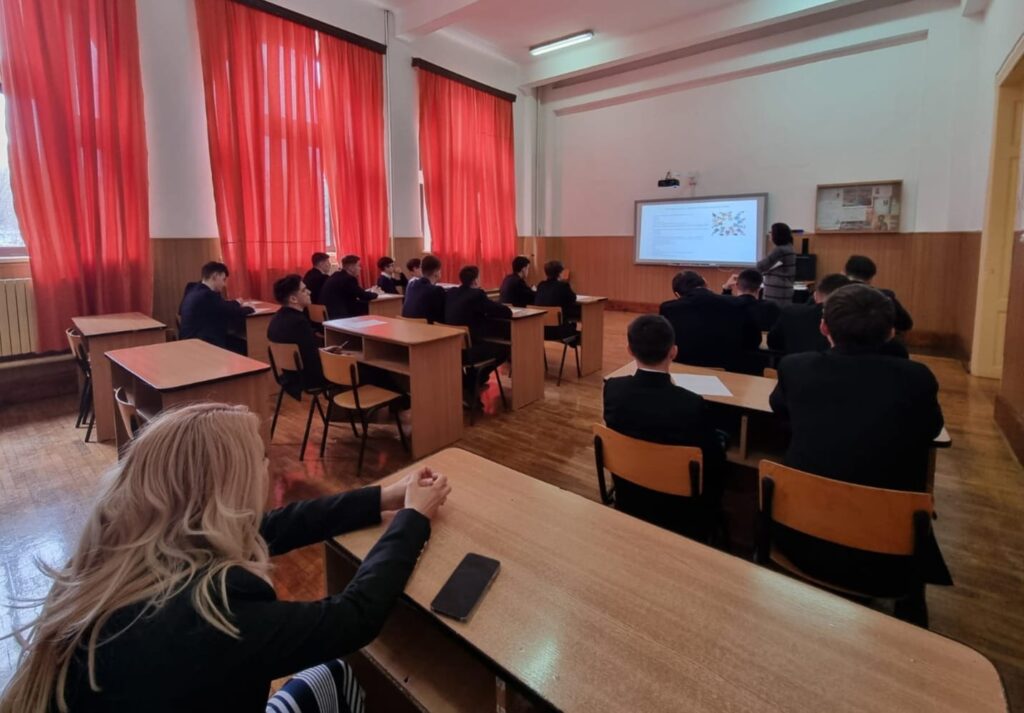 Proiect pentru conștientizarea traficului de persoane, la Seminar ...