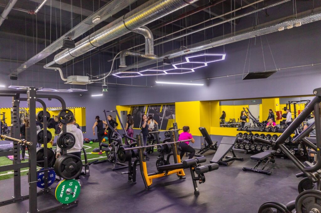 O sală de fitness buzoiană, parte a liderului pieței din România și ...