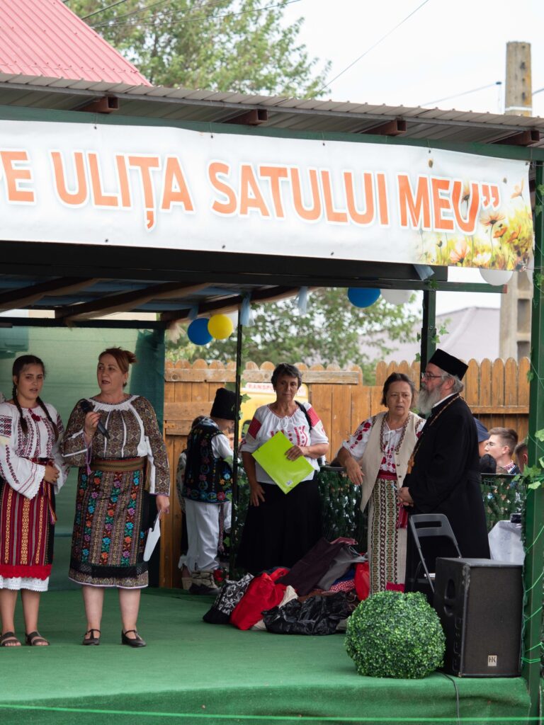 FOTO / Tradiția aduce bucurie vârstnicilor la Festivalul „Pe ulița ...