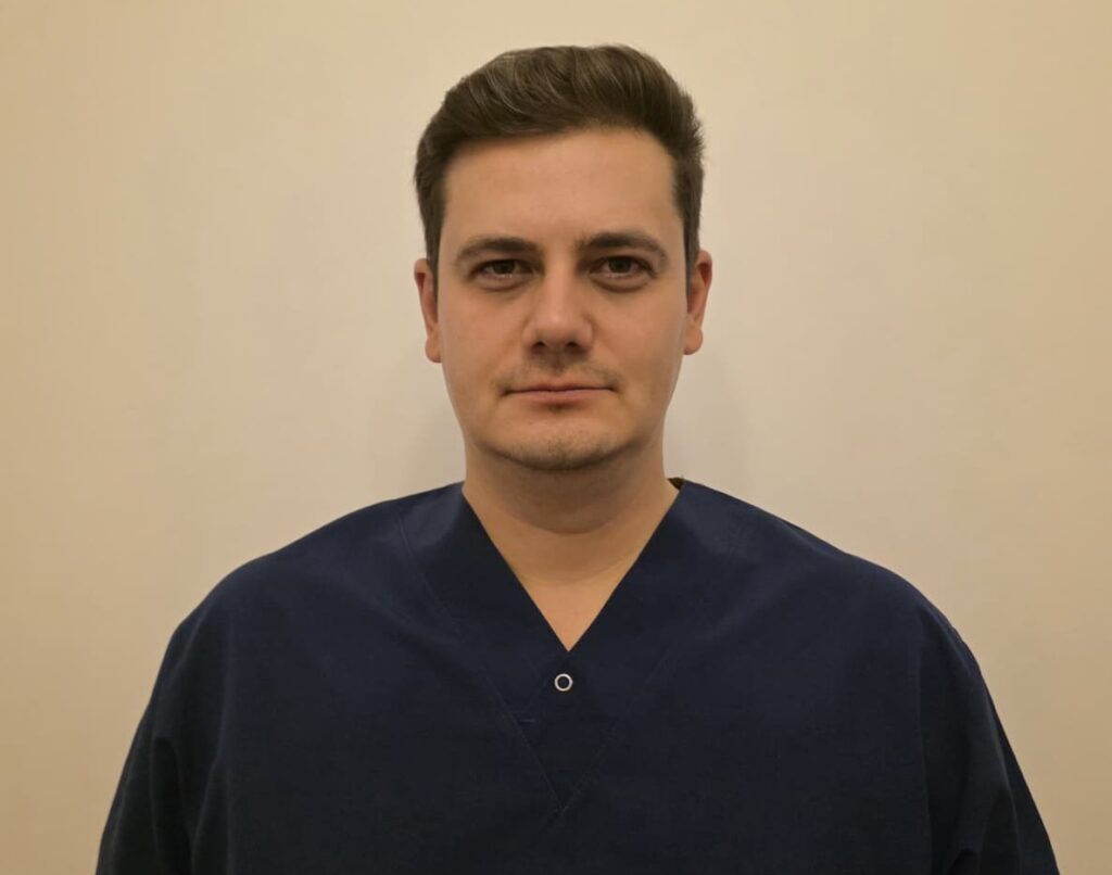 FOTO / Costin Petcu, medic urolog cu expertiză și implicat în ...