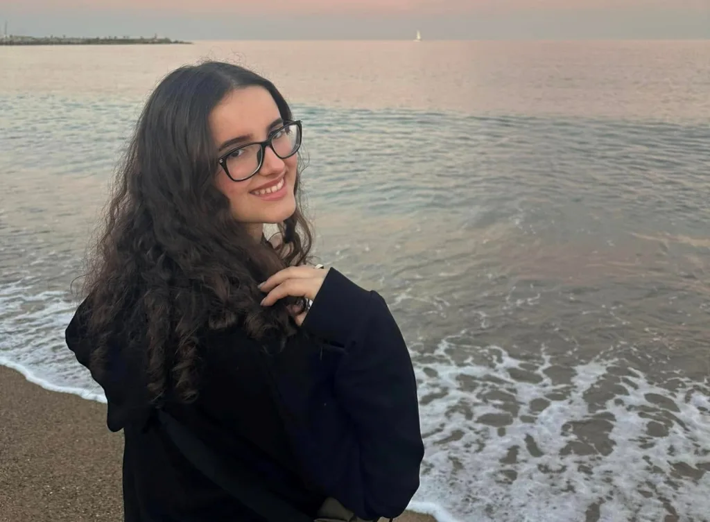 FOTO / Alexandra Anamaria Gheorghe, rezultate academice de top și peste ...
